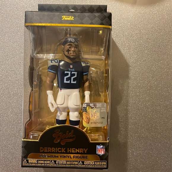 Funko | Accents | Funko Pop Premium Vinyl Figure Nfl Football Gold ...